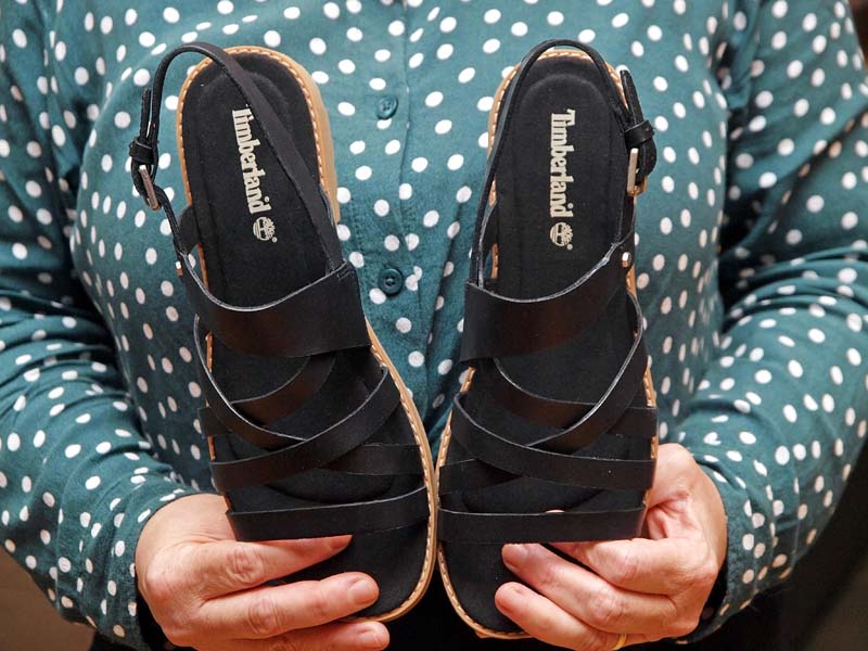 Timberland održao 'sandala party sa stilisticom Almom' koja je dala ...