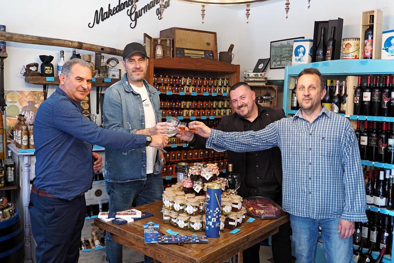 Zagreb dobio Dark Blue Stores, jedinstveni eno gastro shop u kojem se ...